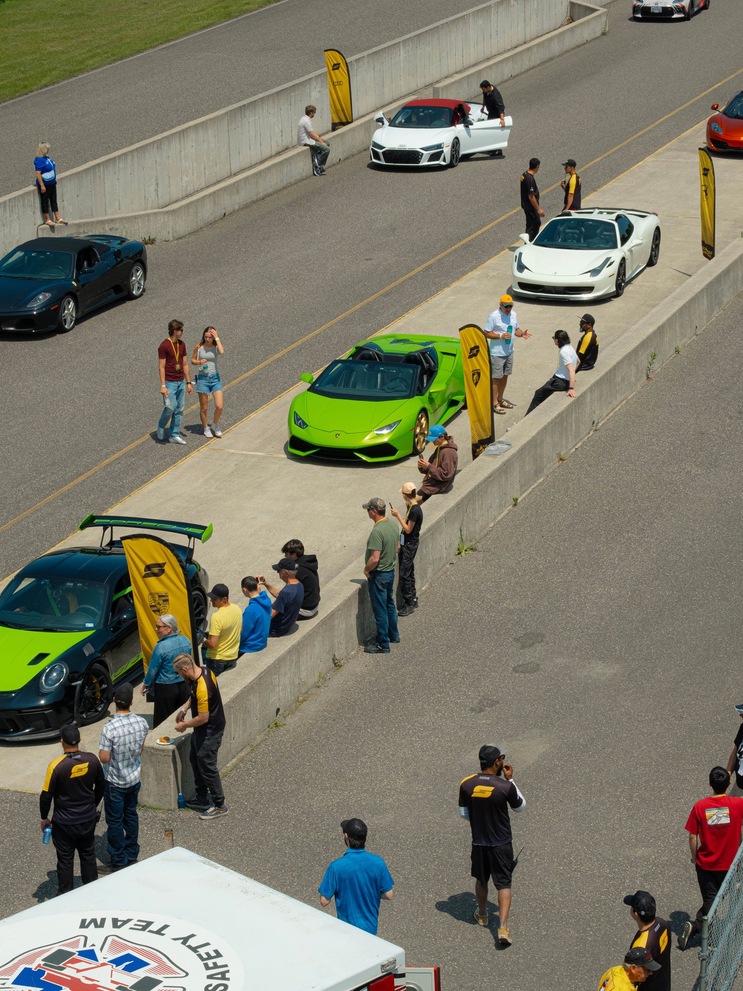 Supercar Track Days – Supercar Experiences